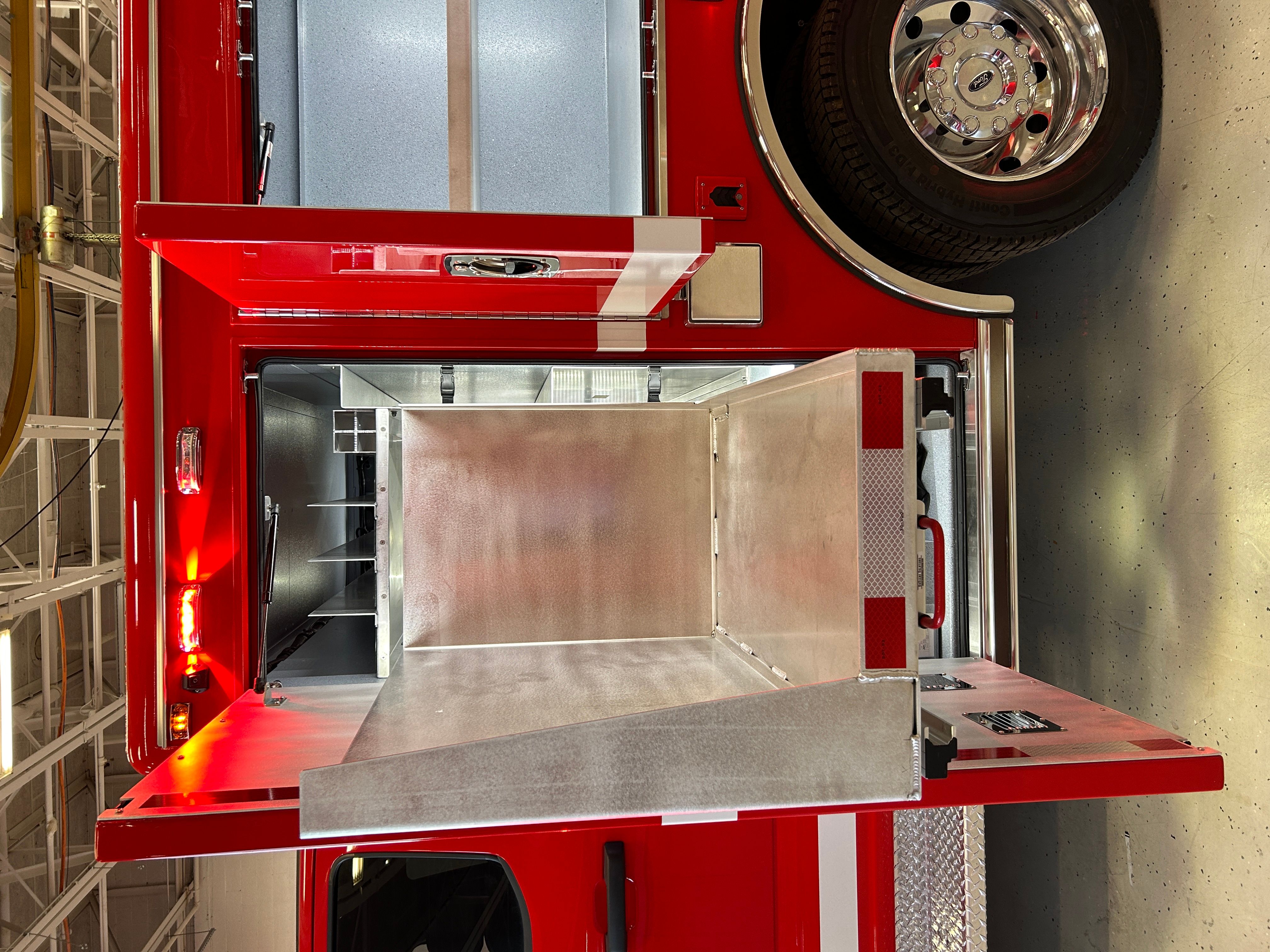237023/237024 RCFD 10' Paramedic Squads