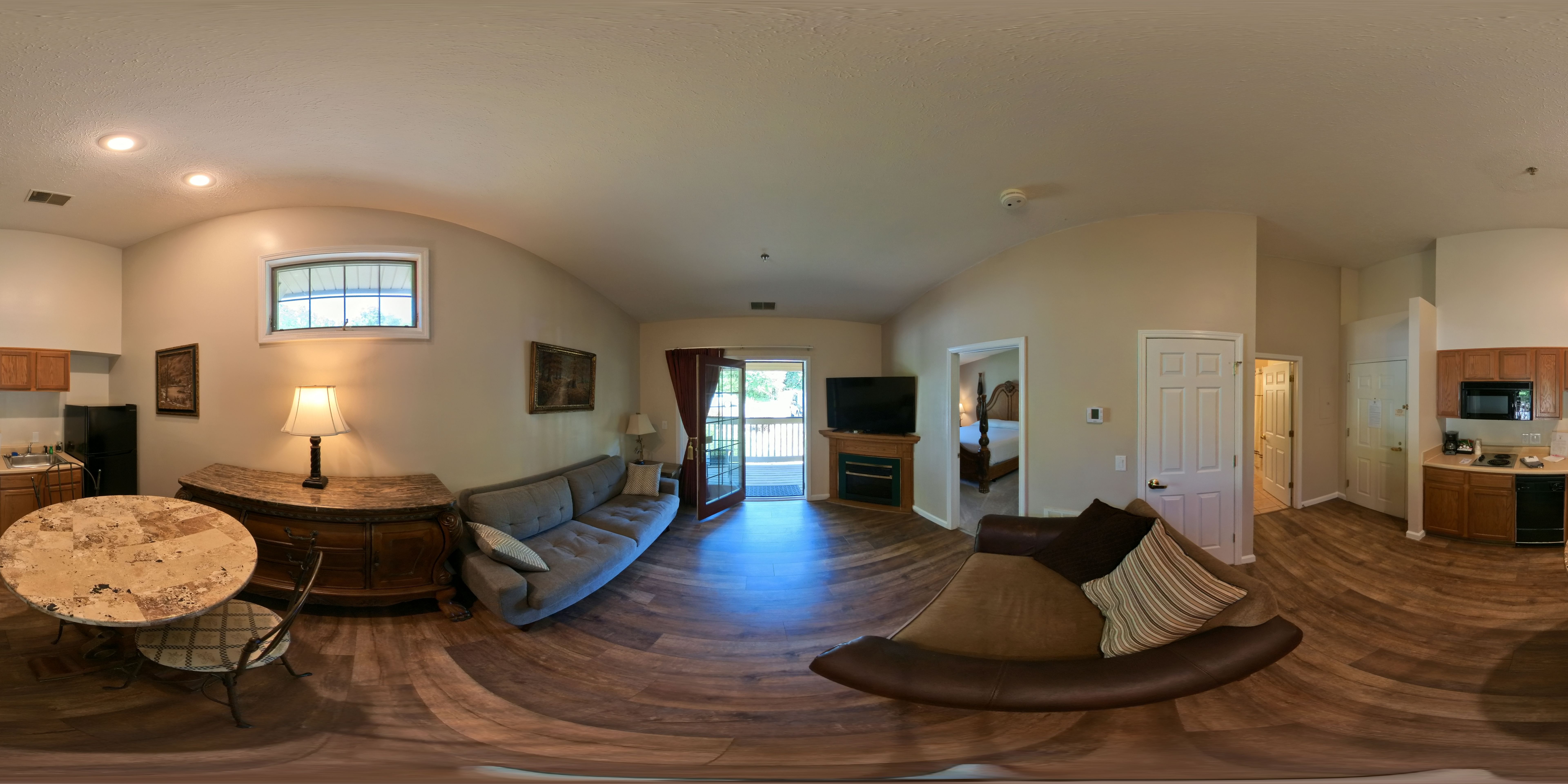 Grand Wood Suites